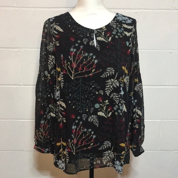 Kate & Mallory | Tops | Kate Mallory Floral Top Nwot Med | Poshmark